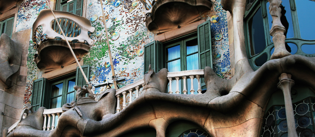 Must See Gaudí Houses in Barcelona - Sant Jordi Hostels